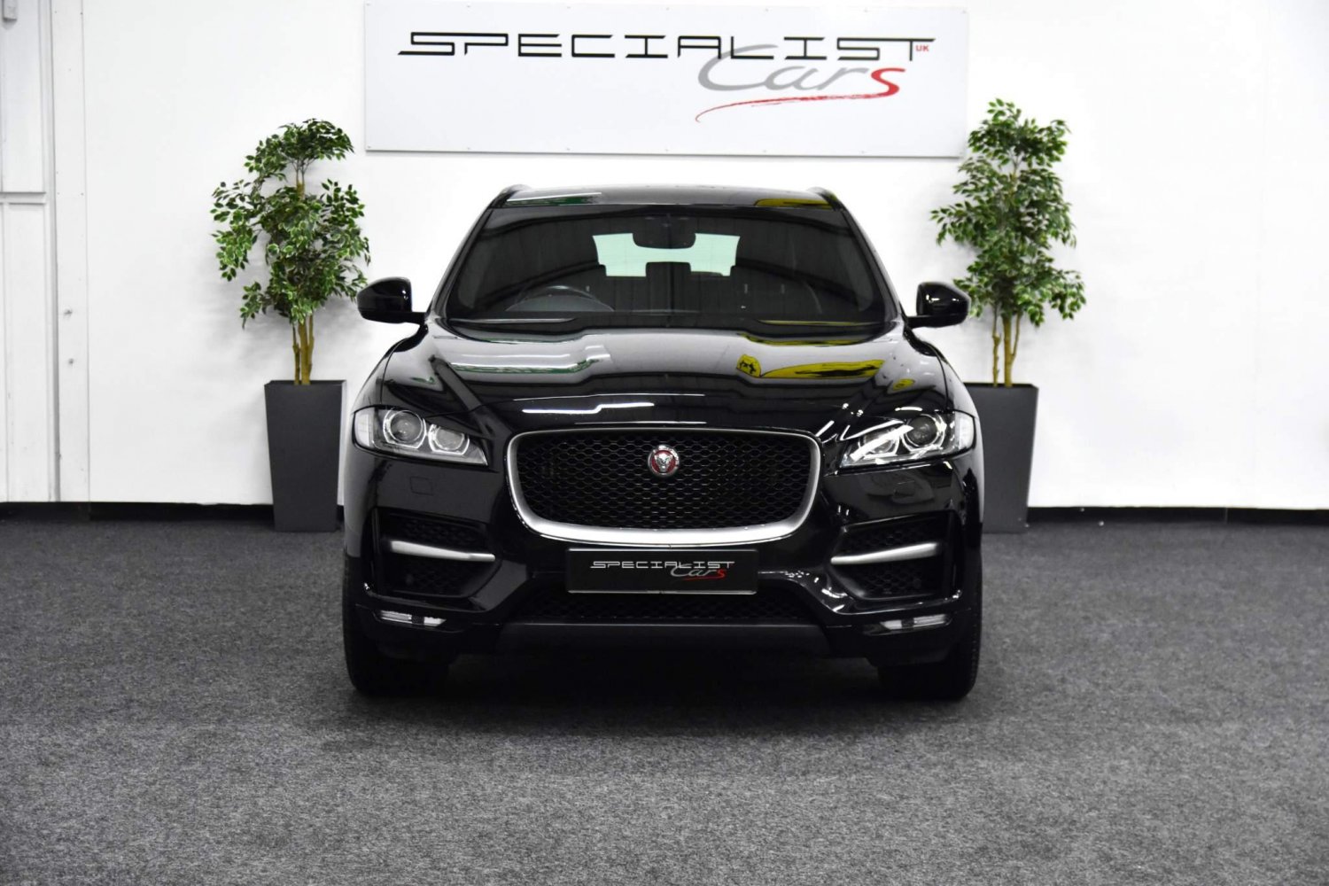 Used JAGUAR F-PACE 2019 Black in Cardiff, South Wales | Specialist Cars UK