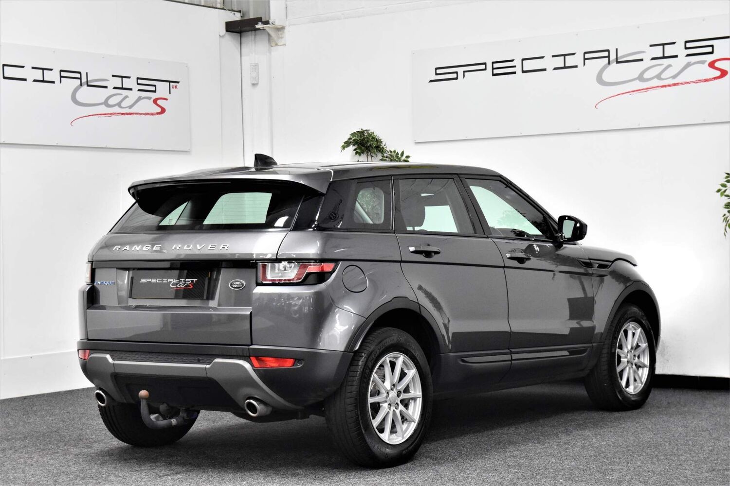 Used LAND ROVER RANGE ROVER EVOQUE 2017 Grey in Cardiff, South Wales ...